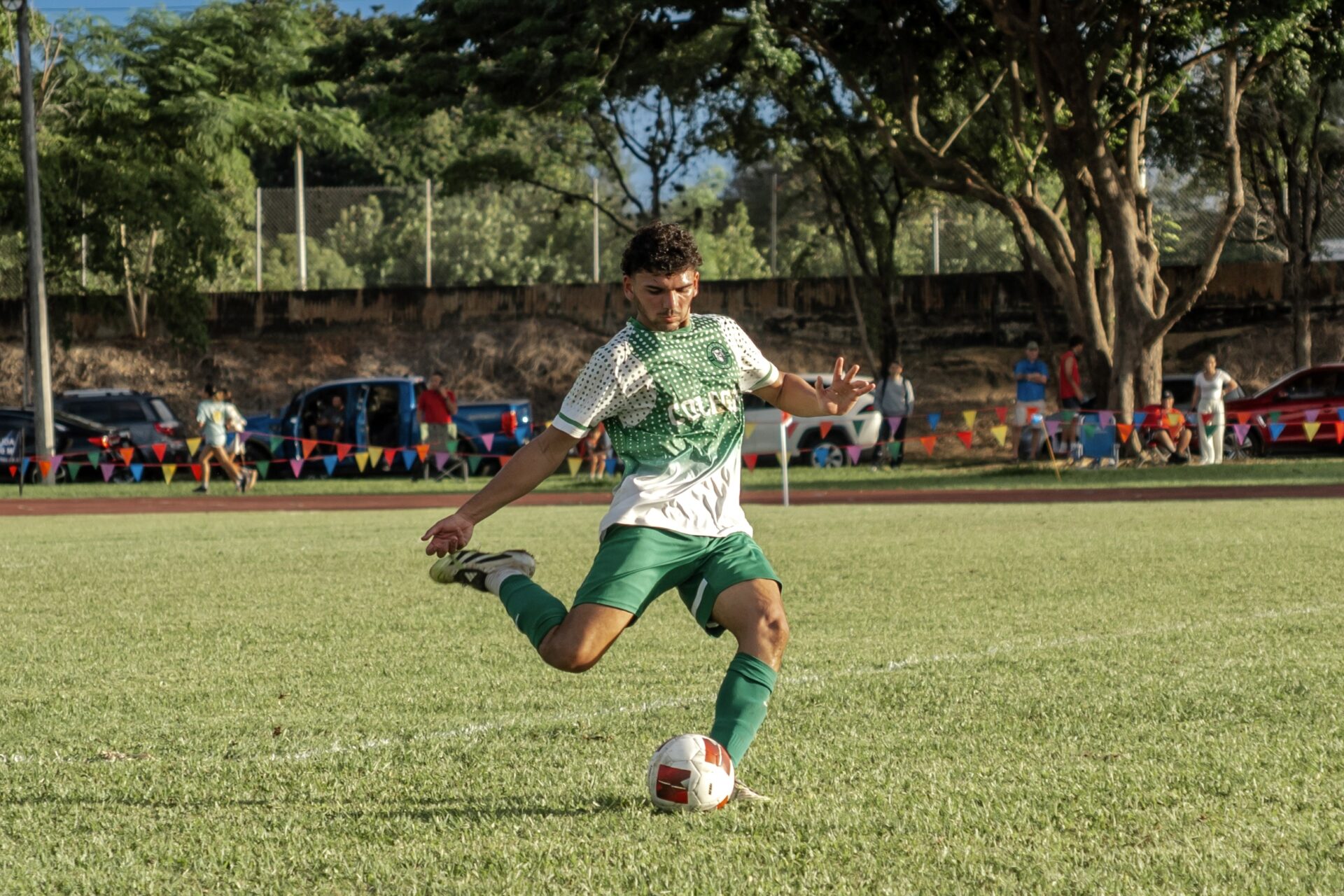 El RUM les quita la temperatura perfecta a los bicampeones Gallitos ...