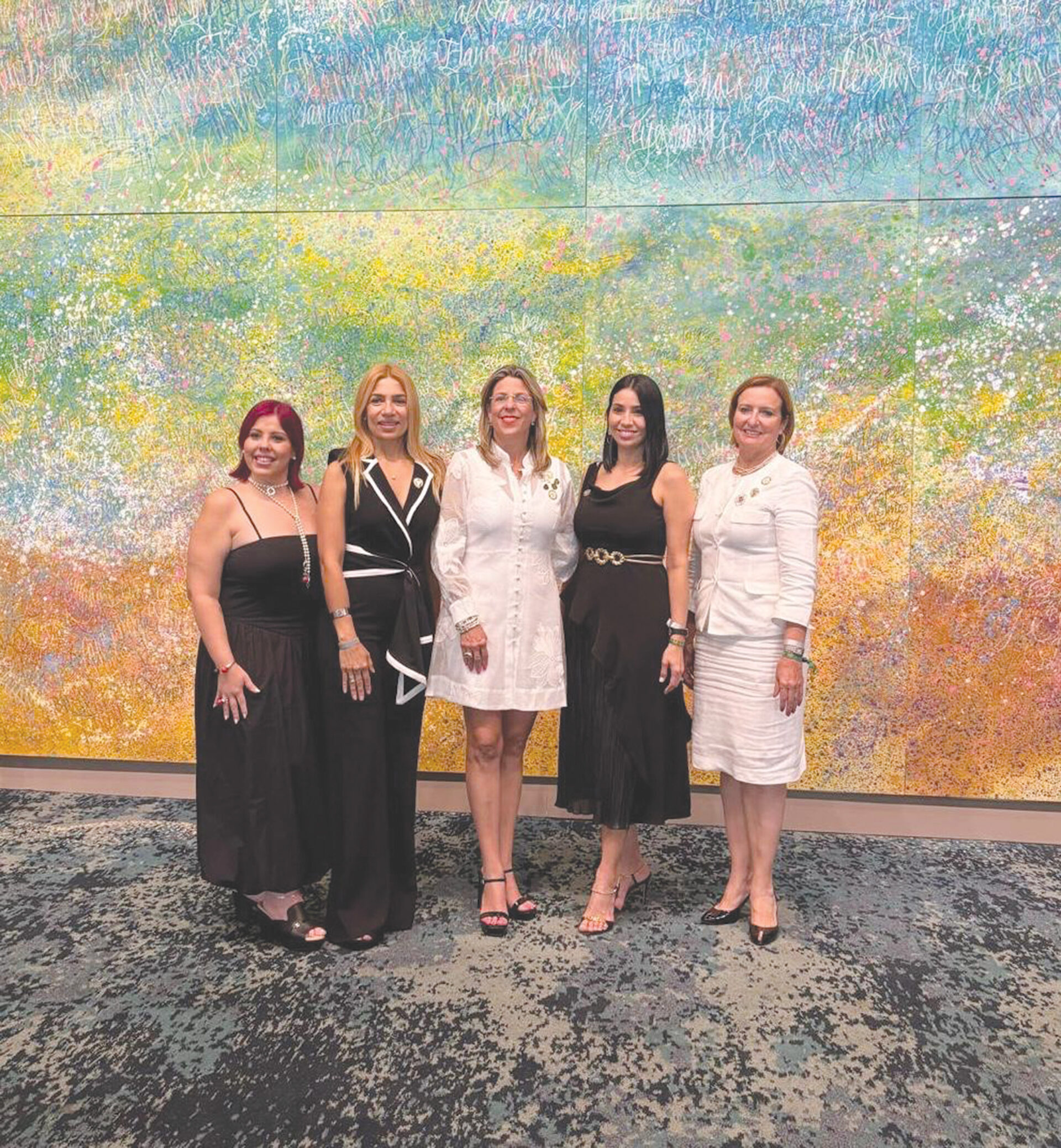 Annette Pérez Luna asume la presidencia de Mu Alpha Phi | Semanario Visión